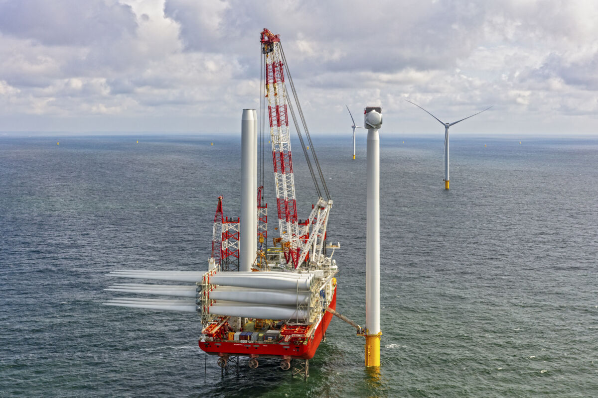 Cadeler Signs Offshore Wind Turbine Installation Contract for the ... Cadeler Signs Offshore Wind Turbine Installation Contract for the ...